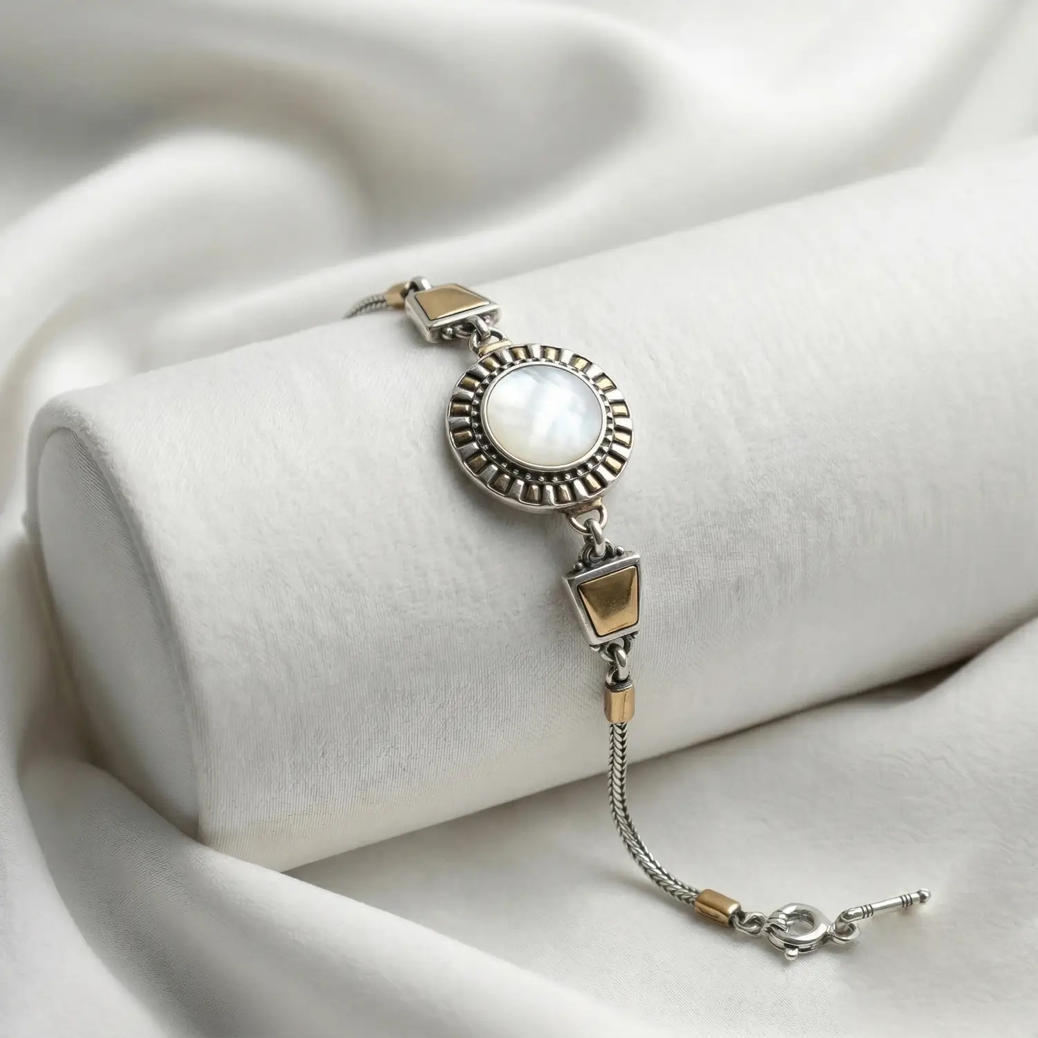 Jalila Arabic Silver Bracelet - JAWHR Silver
